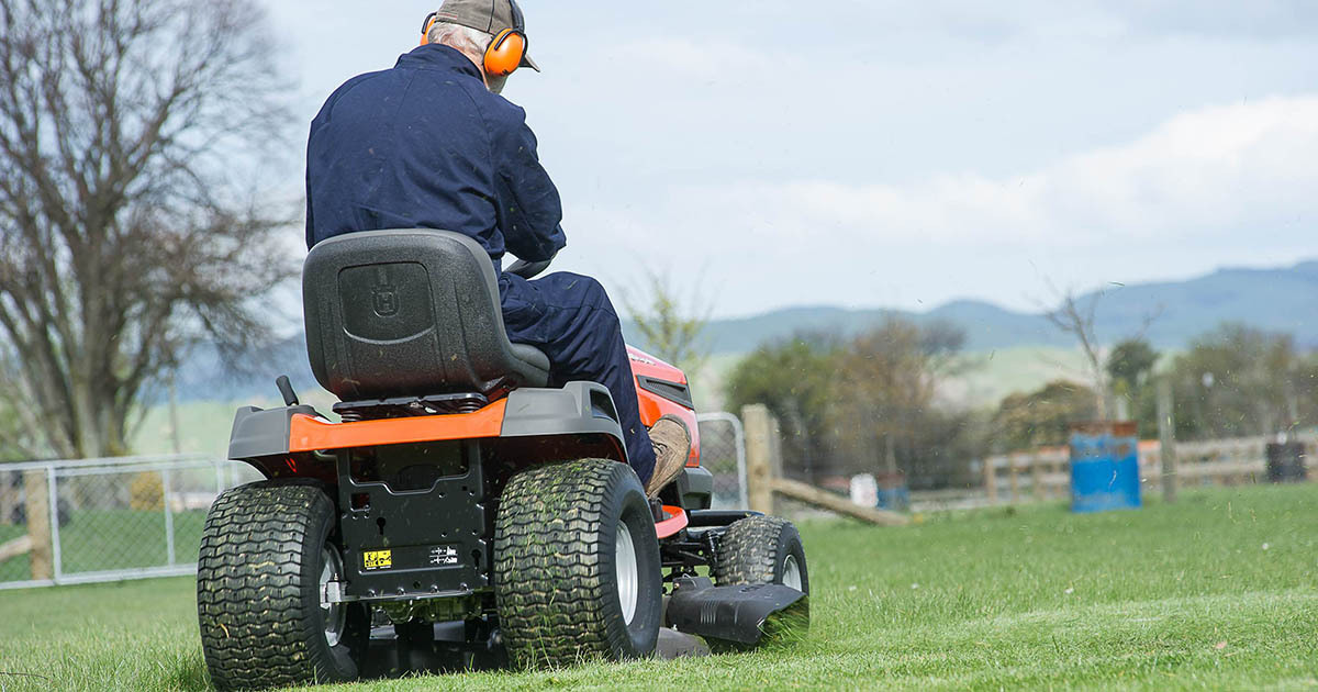 How to choose the best ride-on lawn mower - Consumer NZ