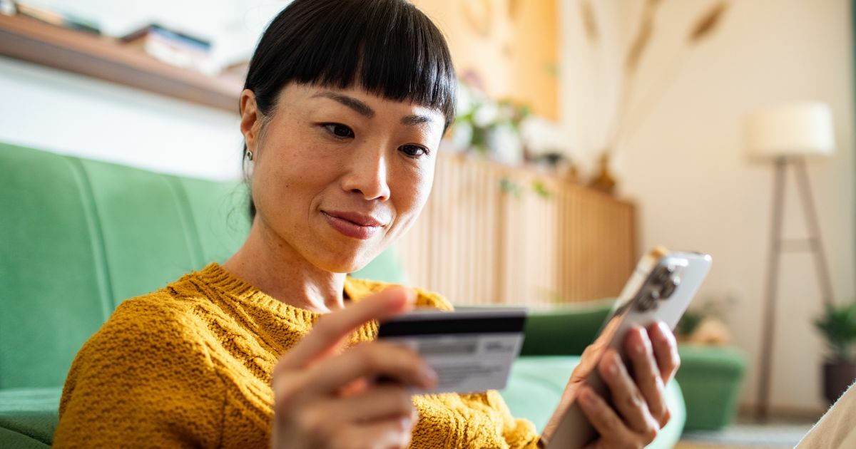 Smaller banks pack a punch: Consumer's best and worst banks in 2025 ...